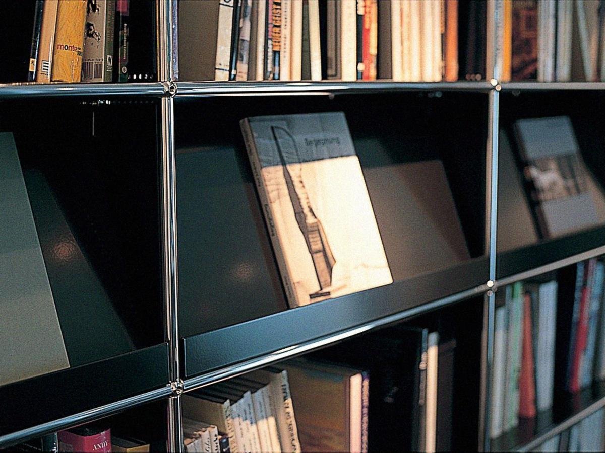 USM Haller Counter Type 2 (with Angled Shelves) | USM Haller | USM ...